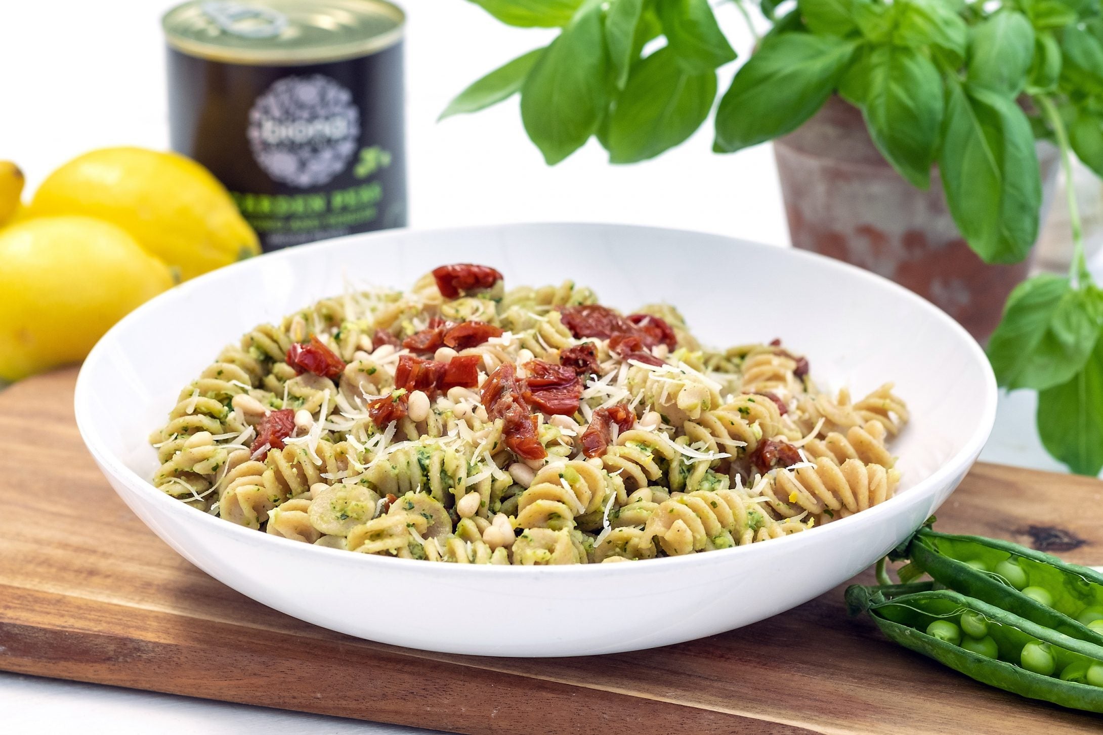 Pea Pesto Pasta with Sun Dried Tomatoes – Biona